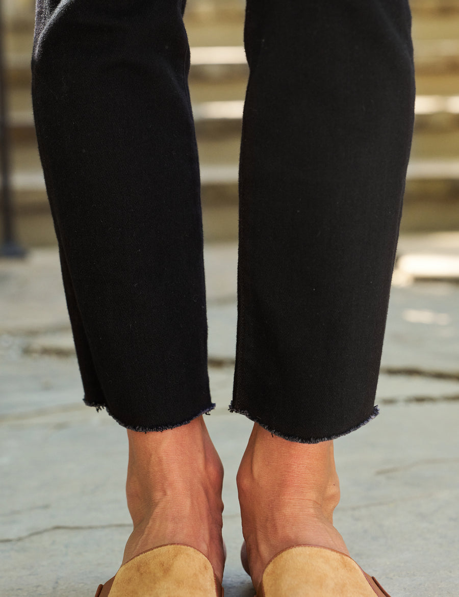 Derry Illusion, Pull-On Jean, Black | Frank & Eileen